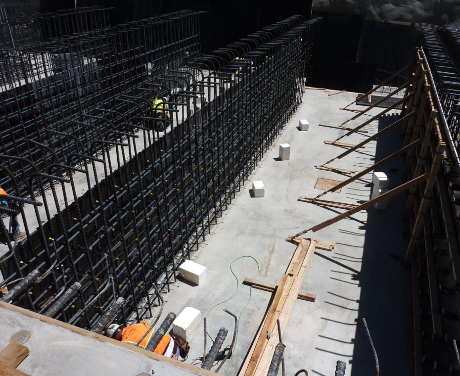 Earthquake Engineering Laboratory, University of Nevada Reno - CRSI ...